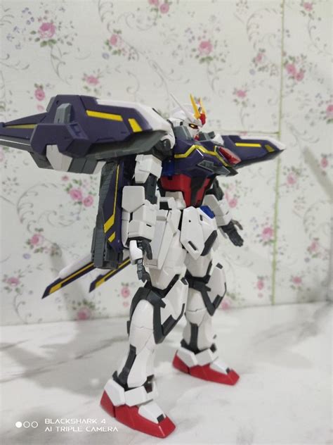 Pbandai Mg Gundam Lightning Strike Gundam Hobbies And Toys Toys And Games