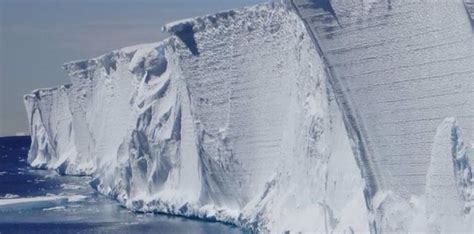 남극 공기 속에서도 발견된 미세플라스틱 청정 지역 없어