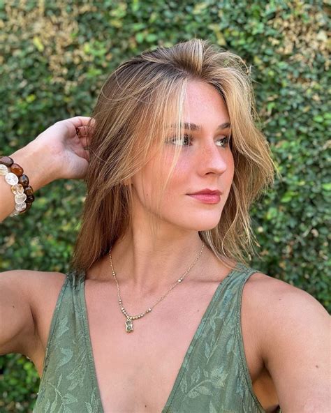 Annabel Lucinda
