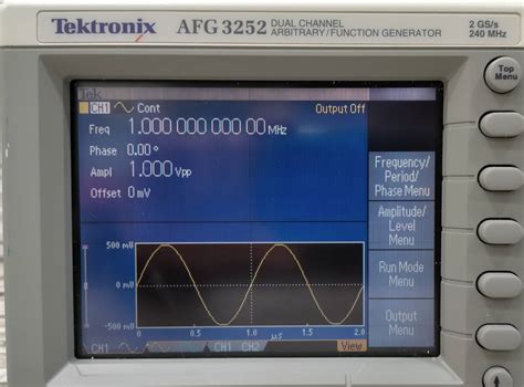 Tektronix Afg3252 2gs S 240mhz テクトロニクス 任意波形ファンクションジェネレーター アマチュア無線 ｜売買されたオークション情報、yahooの商品情報を