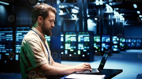 Experto Corriendo Servidor Cubo Diagnóstico Pruebas Y Error Comprobación Utilidades A Encontrar