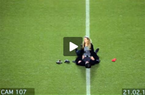 Video Pareja Es Captada Por Las C Maras De Seguridad Teniendo Sexo En Un Estadio Antena