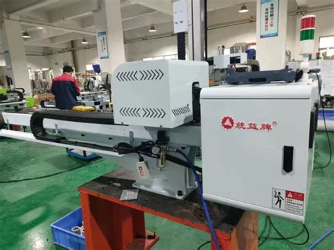 single axis servo driven industrial robots for injection molding robot arm and plastic machine