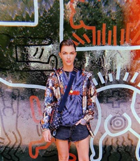 Ruby Rose R Celeb Barefoot