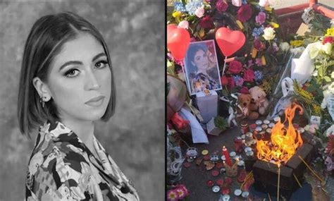 Сестрата на Фросина повторно се огласи скршена од преголема болка но мораше да реагира на ова