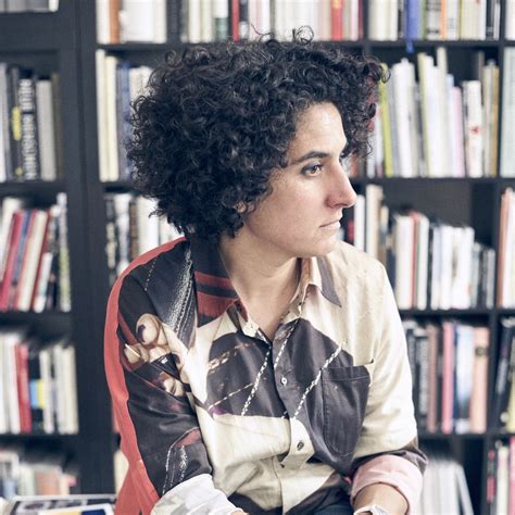 Prix Meret Oppenheim 2019 Journalist Samuel Schellenberg Wird Geehrt Gesellschaft