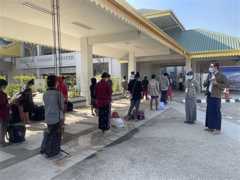 ထိုင်းနိုင်ငံမှ မြန်မာနိုင်ငံသားများ မြဝတီ အမှတ် ၂ ချစ် ကြည်ရေးတံတားမှတစ်ဆင့် ၂၂၁ ဦး ဆက်လက် ဝင