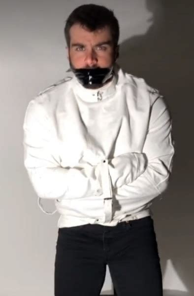 Straitjacket Tumbex