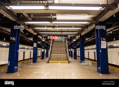 New York Subway Sign Exit Hi Res Stock Photography And Images Alamy