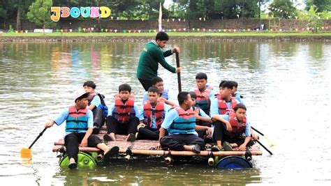 Outing Class “together We Get More Science And Experience” Smp Yappenda