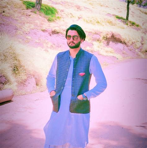 ملک نوید احمد کشمیری