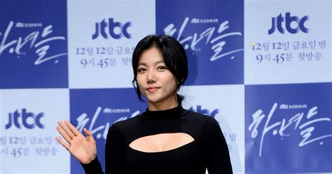 [포토] 이채영 아찔한 가슴 노출