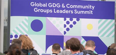 Speaking On How To Build Great Learning Communities — Gdg Summit 2018 By Maye Edwin Maye