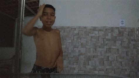 Dormindo Na Casa Do Amigo Youtube