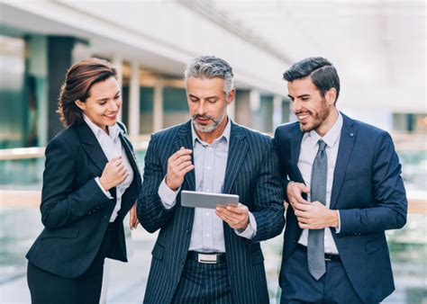 Navigating Digital Transformation A Guide For Canadian Smes In Retail
