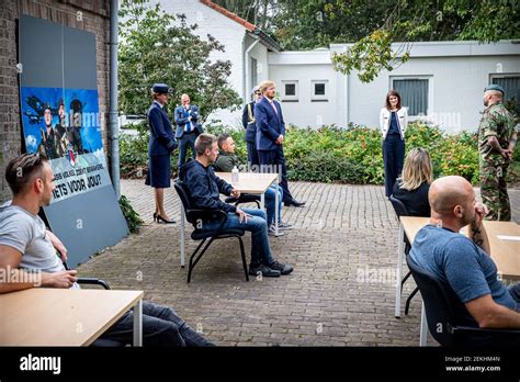 king willem alexander during a working visit to an hr testing ground of