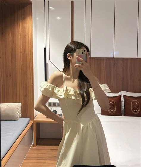 퓨어 화이트 오프숄더 원피스[ 휴양룩 비치 바캉스룩 여름 여행] 에이블리