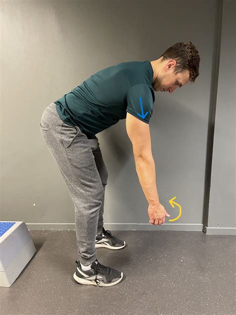 Infraspinatus Stretch Best Rotator Cuff Stretches And Exercises 6 Key