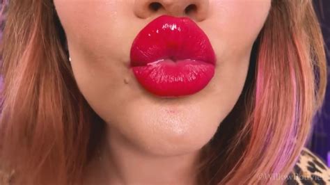 Step Mommy Lipstick Tease