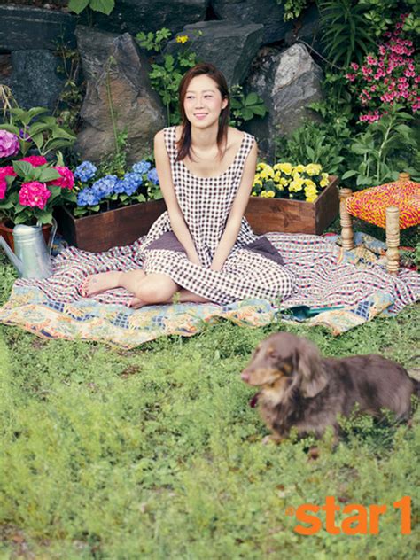Hyo Jin Kongs Feet