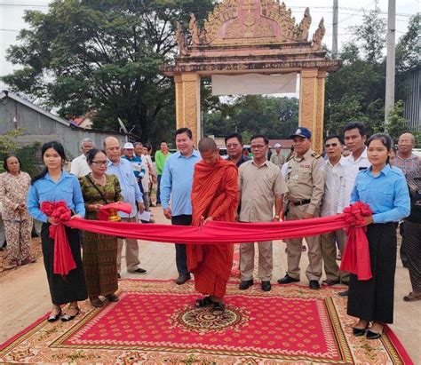 លោក ប៉ែន ភារុណ សមិទ្ធផលផ្លូវចាក់បេតុងប្រវែង៧៩០ ម៉ែត្រ