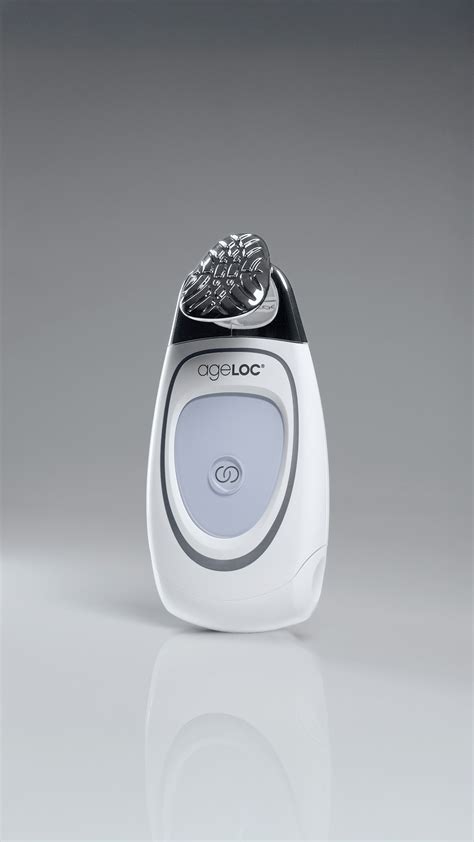 뉴스킨 Nu Skin ⠀ 𝟑𝟎 𝐃𝐚𝐲𝐬 𝐒𝐢𝐦𝐩𝐥𝐞 𝐒𝐤𝐢𝐧 𝐂𝐚𝐫𝐞 ⠀ 뉴스킨 스킨 케어 베스트 셀러를 피부 타입에 따라 심플하게 만나보세요 ⠀ 맑고 투명한 피부를