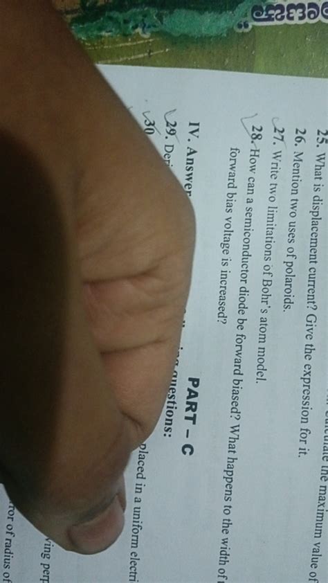 What Is Displacement Current Give The Expression For It Mention Two Use