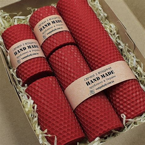 Подарунковий набір крафтові свічки з вощини №1 червоний подарунок на день народження для мами