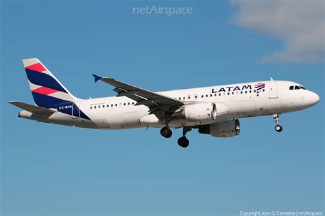 Latam Airlines Chile Airbus A320 214 Cc Bfd Photo 612592 • Netairspace