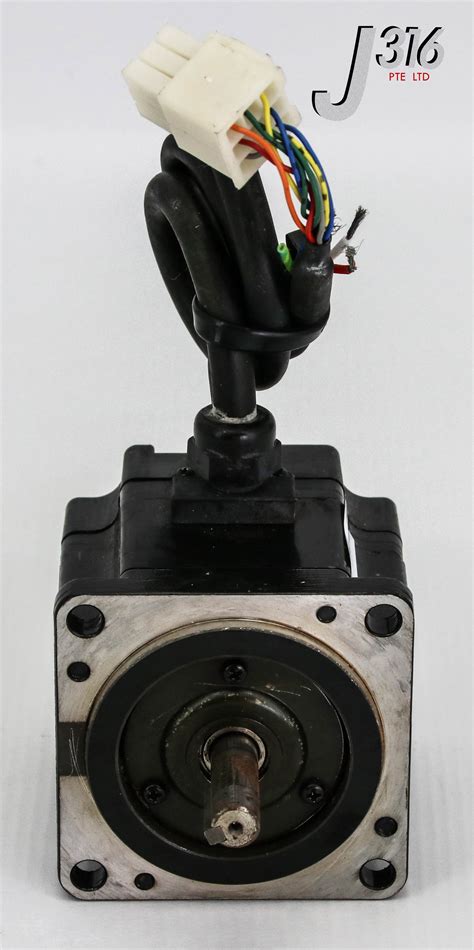 15177 Yaskawa Ac Servo Motor 200v 089a 3000rpm Sgmp 01a314 J316gallery