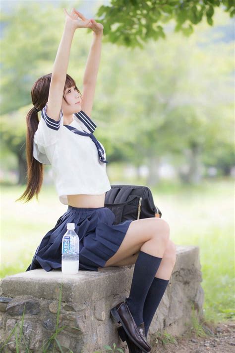アイドル級のパイパンのjs小学生が舐めたくなる太ももの画像 ロリjcの専科