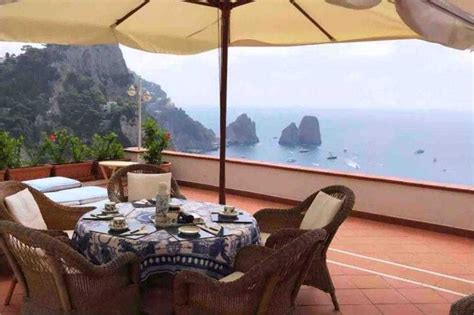 50 Villas In Capri