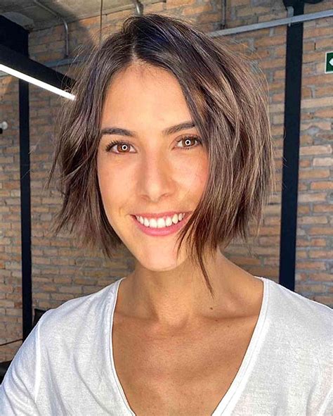 Medium Haircuts For Long Faces