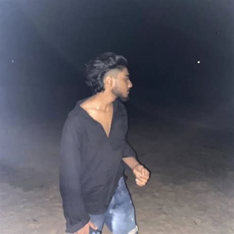 Akhil (@__akhil_vs___) • Threads, Say more