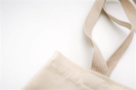 Why You Should Be Using Reusable Shopping Bags