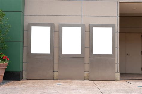 거리 벽에 큰 빈 빌보드 배너 자신의 텍스트를 추가 하는 방 광고에 대한 스톡 사진 및 기타 이미지 광고 기 마케팅