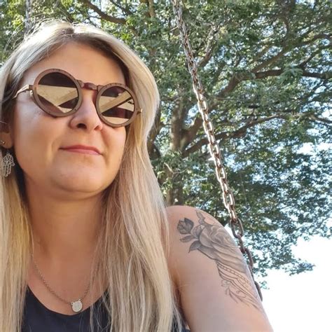 Danni Andrea Danniandrea • Threads Say More