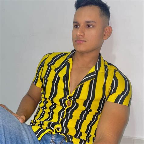 Aronmanuxx Cam Model Free Live Sex Show And Chat Stripchat