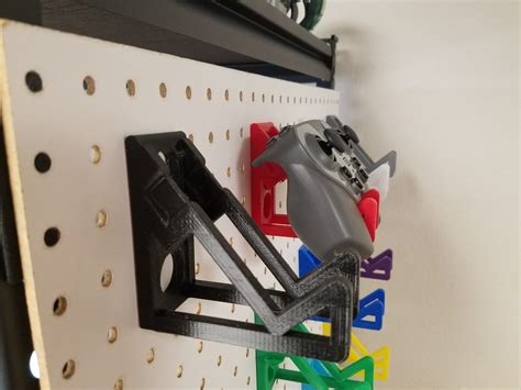 Vex Iq Controller Pegboard Holder 3d Printable Model On Treatstock