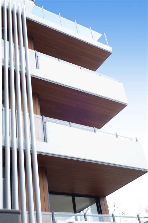 Innowood Ceiling And Soffit Solution House Architecture Design New Home Construction Deck