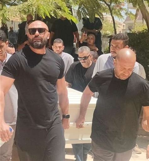 تعرف على موعد ومكان عزاء والد أحمد صلاح حسني فن النهار