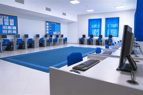 Computer Laboratories Jeddah Knowledge International School مدرسة المعرفة العالمية بجدة