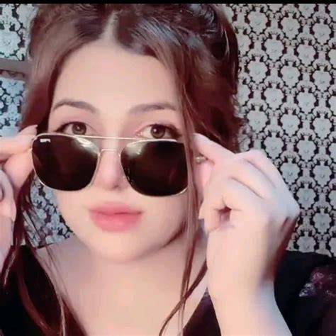 ثنا خان Sana Khan On Reels