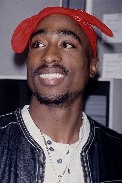 Tupac Shakur About Entertainment Ie
