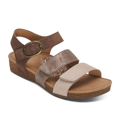 Lilly Womens Taupe Aetrex Ph