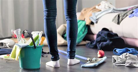 7 Ways To Get Motivated To Clean And Declutter Filling The Jars