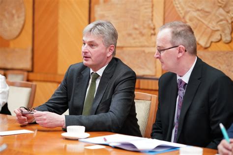 Их Британи Умард Ирландын төлөөлөл түгжрэл бууруулахад хамтран ажиллах хүсэлтэйгээ илэрхийллээ