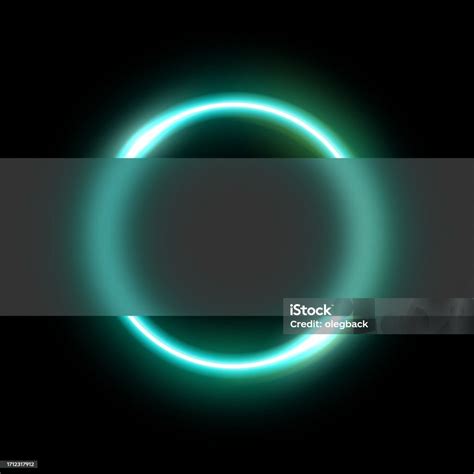 유리 형태 효과 벡터 그림이 있는 하늘빛 네온 원 흐릿한 유리가 있는 추상적인 발광 Led 링 포스터 또는 배너를 위한 반짝이는 원형 레이저 프레임 미래 지향적인 테크노