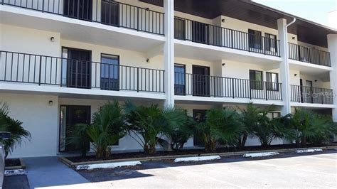 7203 Curtiss Ave Unit 3c Sarasota Fl 34231 Condo For Rent In