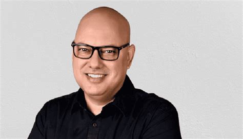 Data Pipelines Are Absolutely Crucial For Generative Ai To Work Snowflake India Md Vijayant